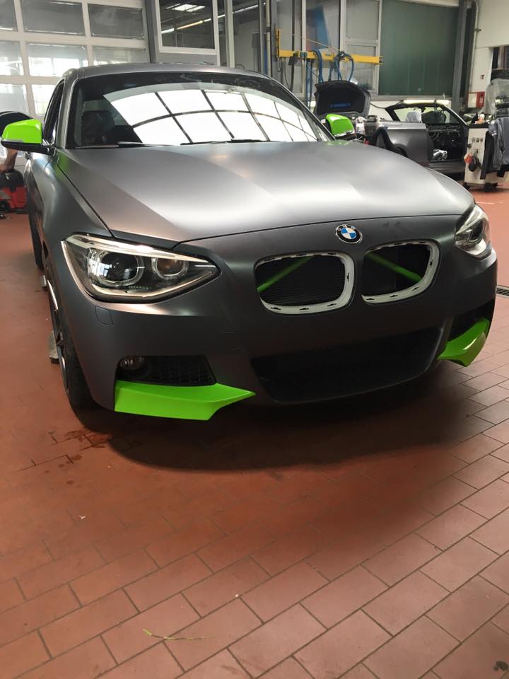 BMW 1er 135 Anthrazit Matt Metallic + giftgrüne Details - LP-Foil.de